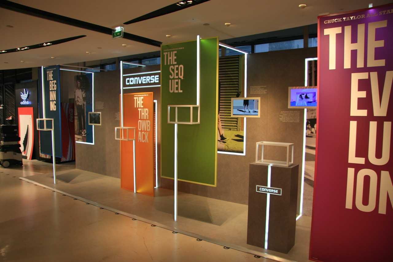 Converse Corner Citadium Paris | Graphik 224 | Impression numérique ...